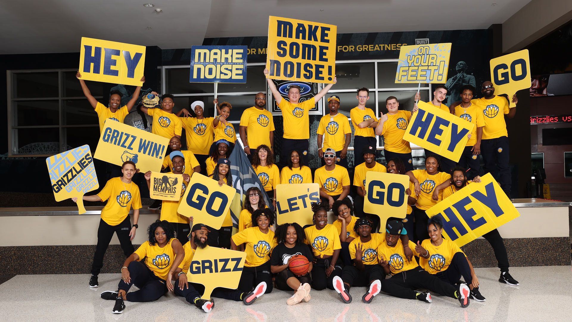 Memphis NBA Team The Grizzlies Holding Open Auditions for “The Claw Crew”